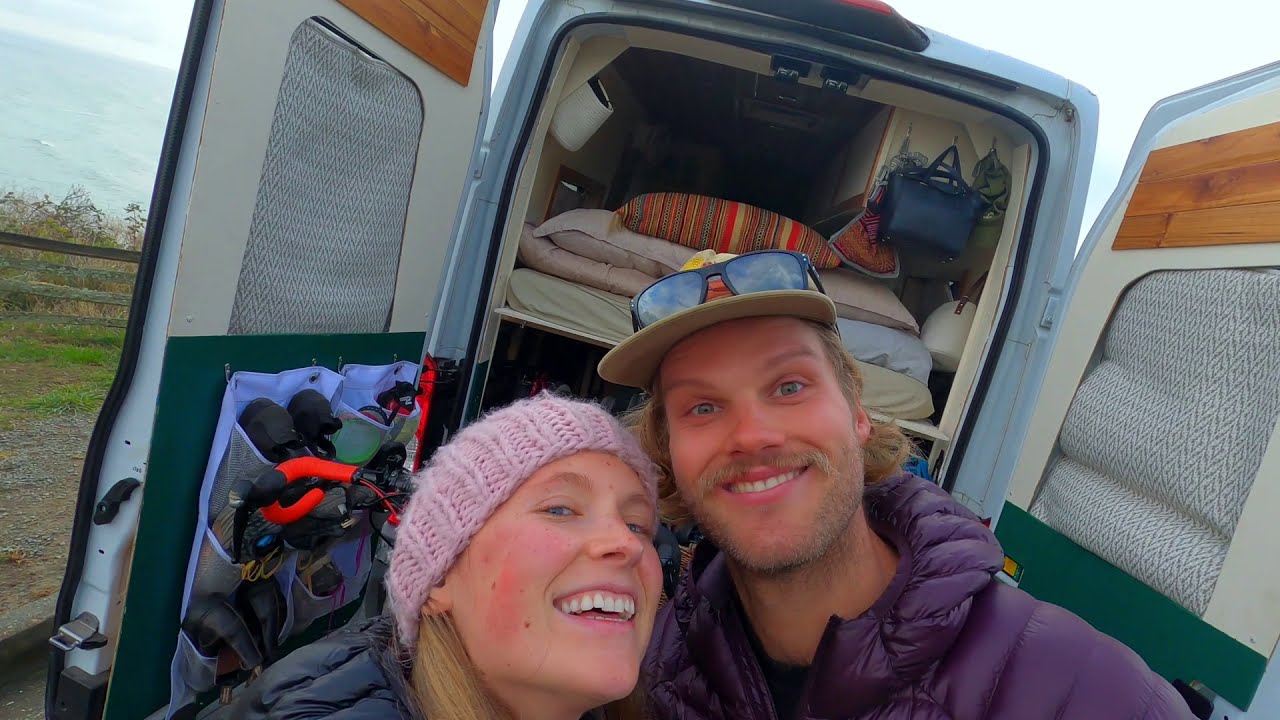 VAN LIFE | VAN TOUR | The garage - YouTube