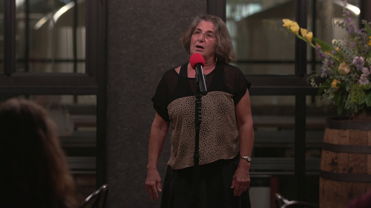 Karen Singer - MISSION Story Slam 4: Facepalm! - YouTube
