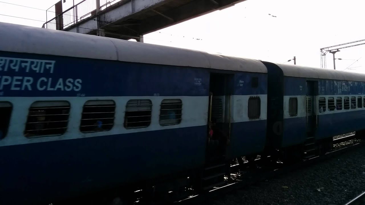 Lichhavi Express at Ajaibpur - YouTube