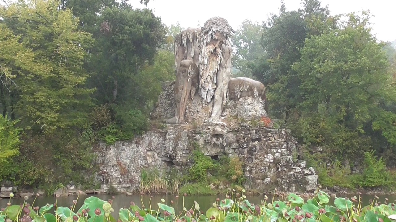 The Apennine Colossus (Colosso dell'Appennino) - YouTube