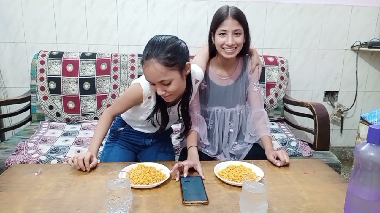 Eating without hands challenge |preetistyletips - YouTube