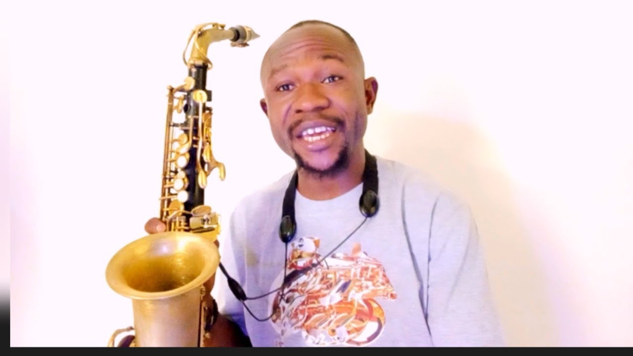 HOW TO PLAY D-SHARP / E- FLAT . #altosax #saxophone #onlinesaxlessons # ...