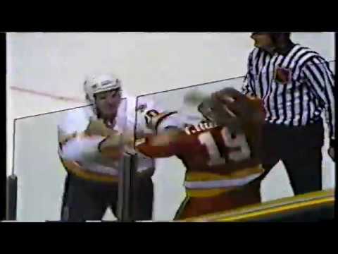 Ronnie Stern vs Tim Hunter - YouTube