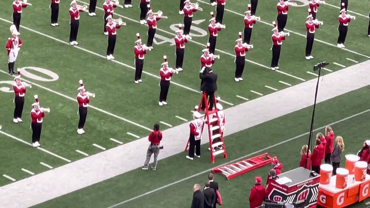 University of Wisconsin Marching Band: Run-On and Pregame: 11/20/21 ...