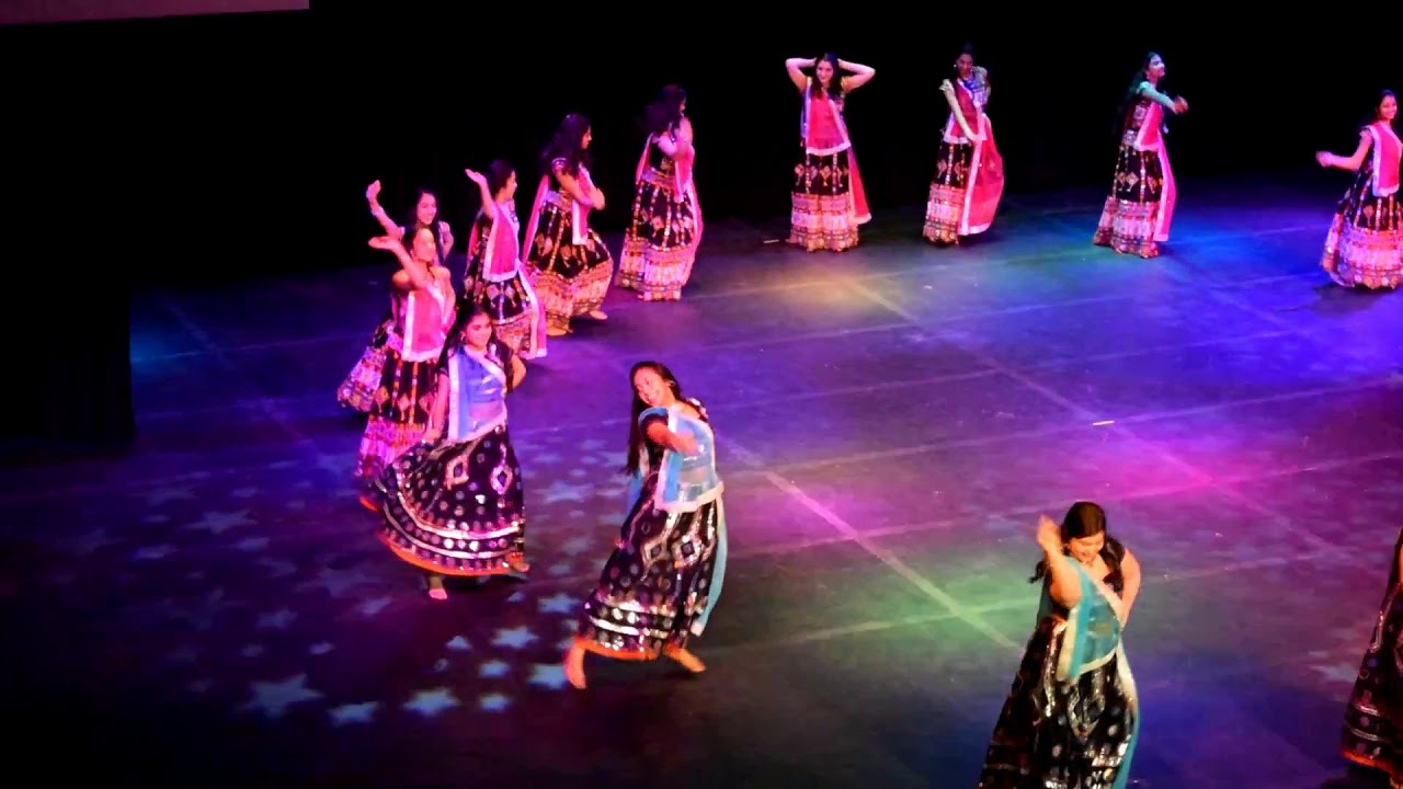 IASA Show: Pehechaan 2018 Garba - YouTube