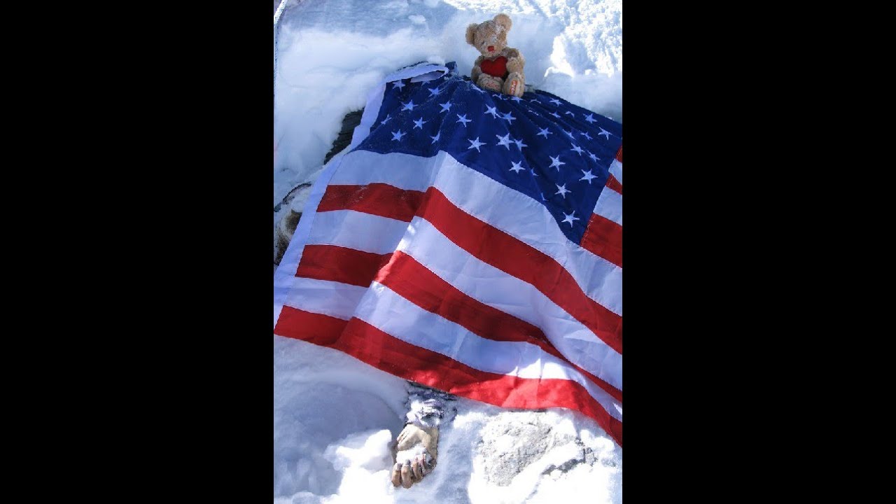 Death on Mount Everest -- How Climbers Die on Mount Everest - YouTube