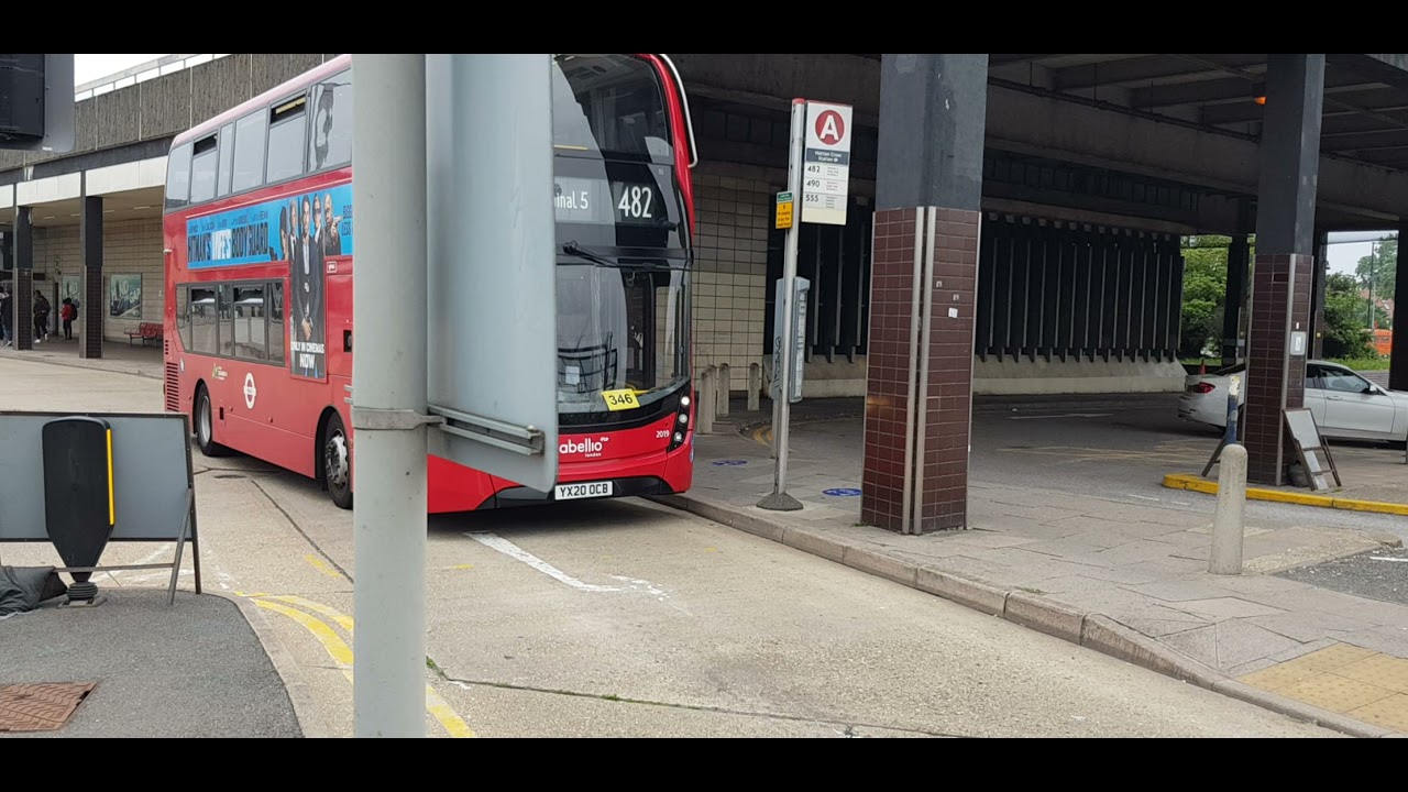 Here is the 482 bus in Heathrow - YouTube