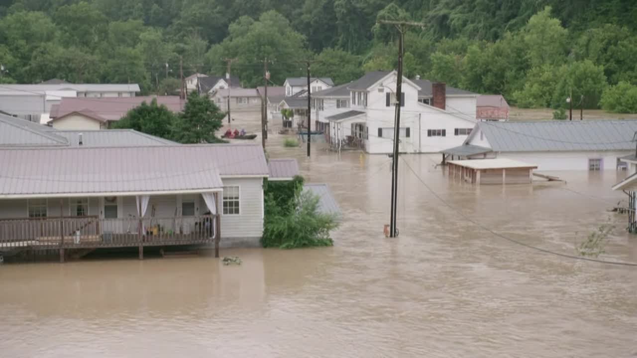 Flooding, water rescues in Garrett, KY - YouTube