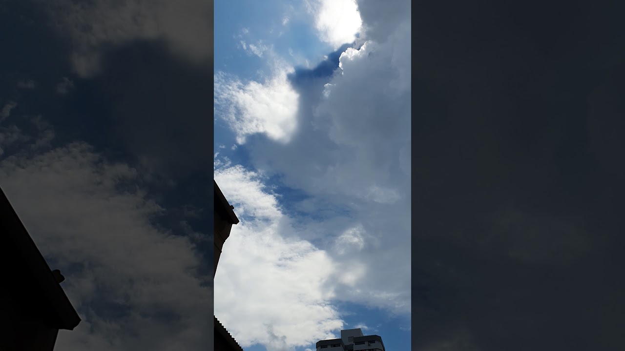 Unusual sky - YouTube