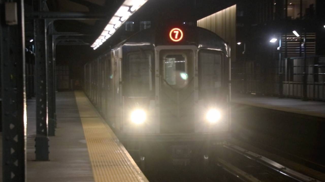 NYCT Subway: R188 (7) Train at Court Square - YouTube