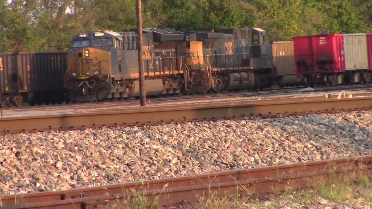 CSX #3470 couples to CSX #540 - YouTube
