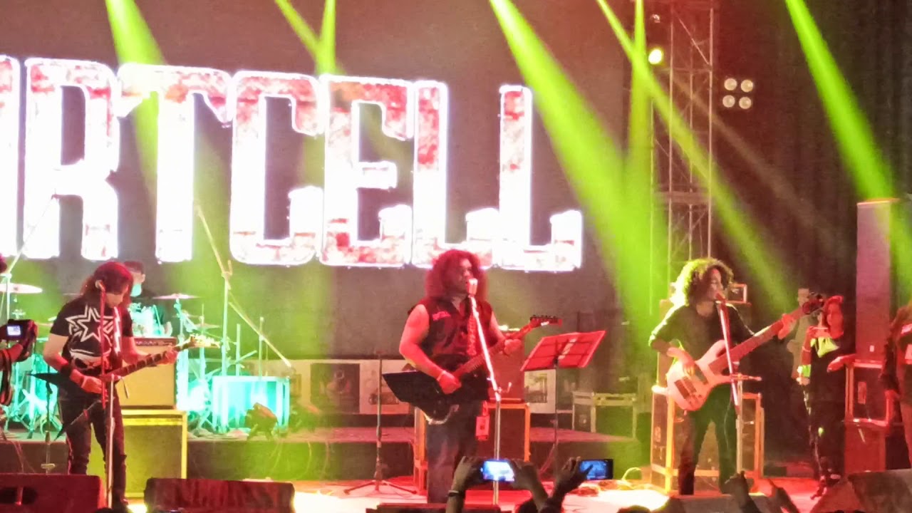 Aniket Prantor by Artcell at Moitree Concert 2, Kolkata, 1/2/2020 - YouTube