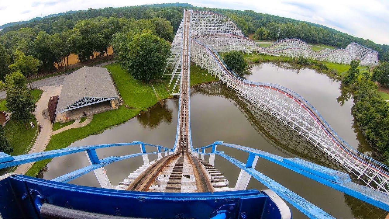 Great American Scream Machine Wooden Roller Coaster at Six Flags Over ...