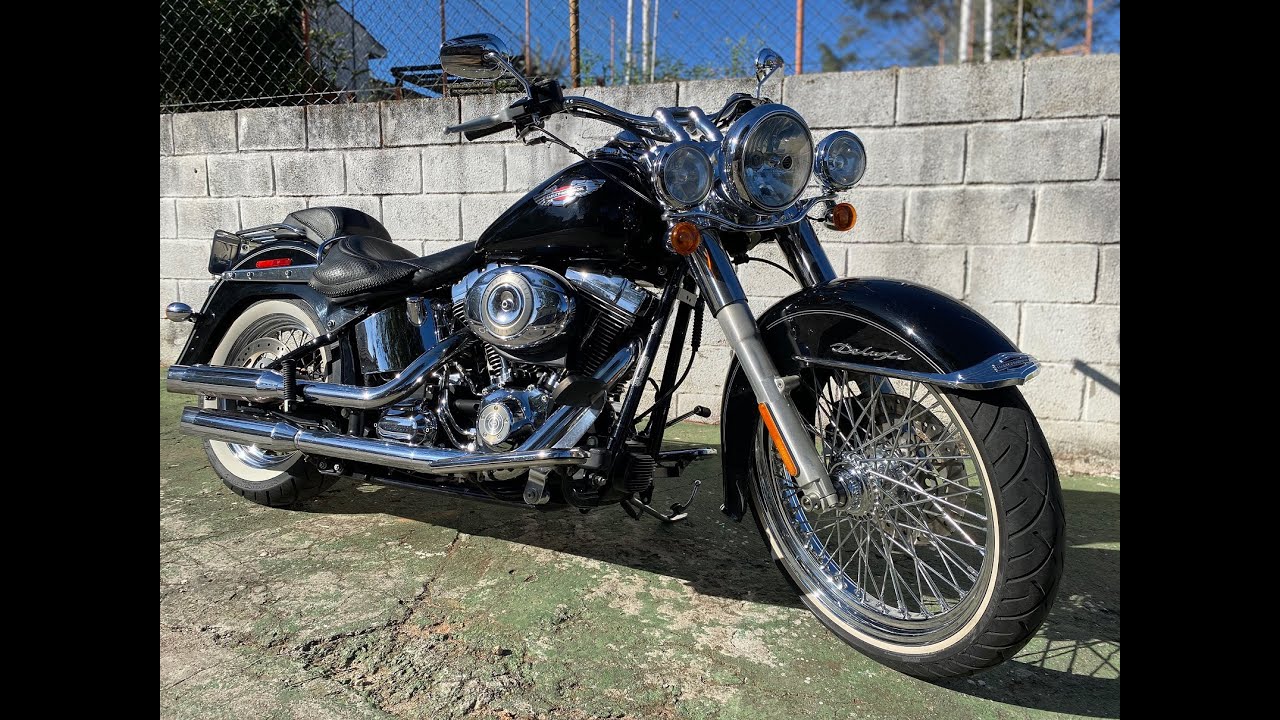 Harley Davidson Softail Deluxe - CHICANA - YouTube