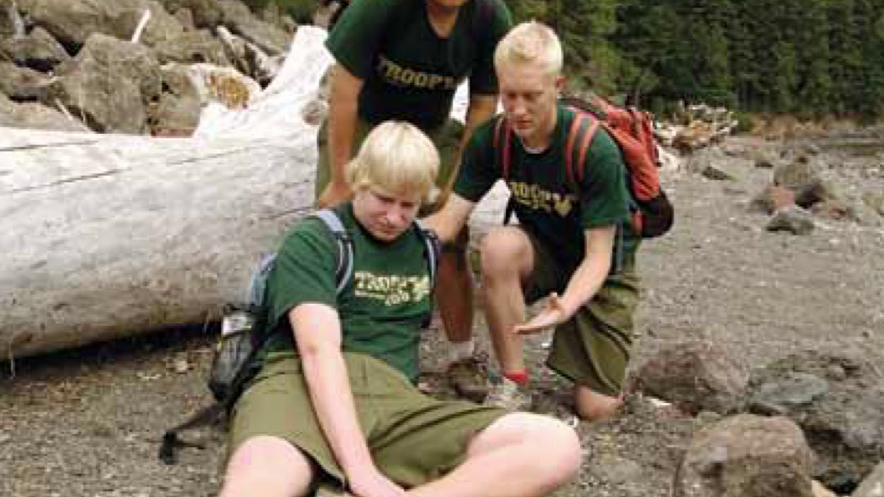 BSA First Aid Merit Badge for the sight impaired - YouTube