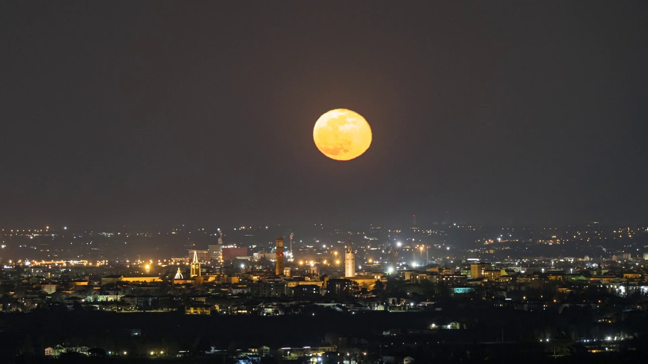 TL_Luna_Forli_Via_Ciola - YouTube
