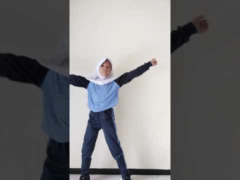 Aliya Ranatirta Kurniawan (kelas 3C/29) Senam SKJ 2018 MOSA