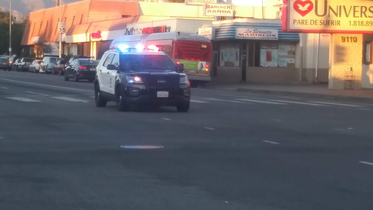 LAPD Ford Explorer Responding - YouTube