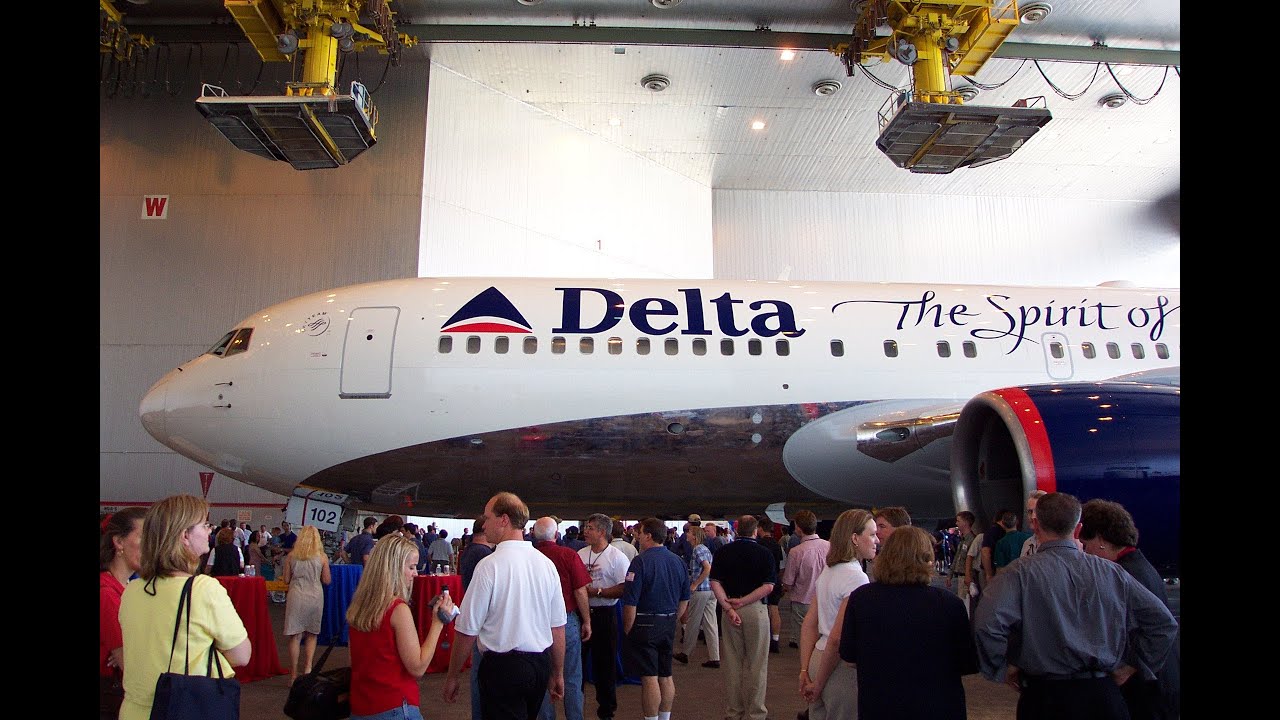 Spirit of Delta unveiling 2002 Delta Hangar - YouTube