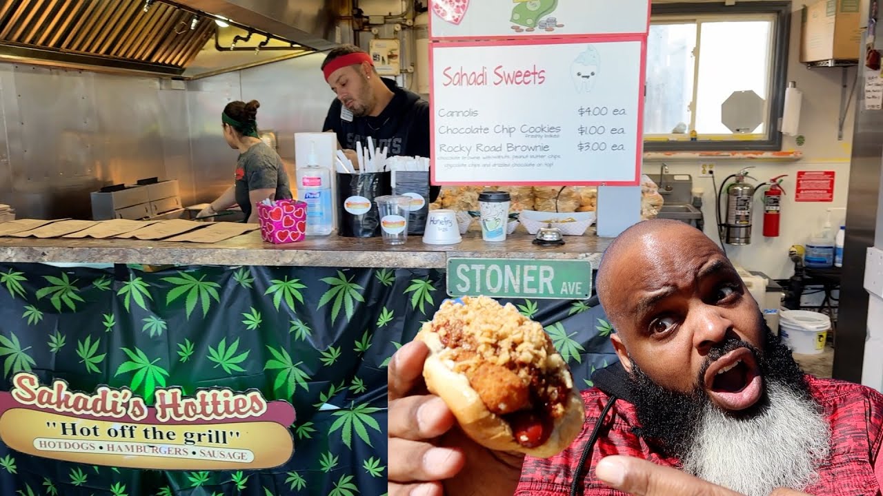 EATING CHEAP MUNCHIES FOR 420!! - YouTube