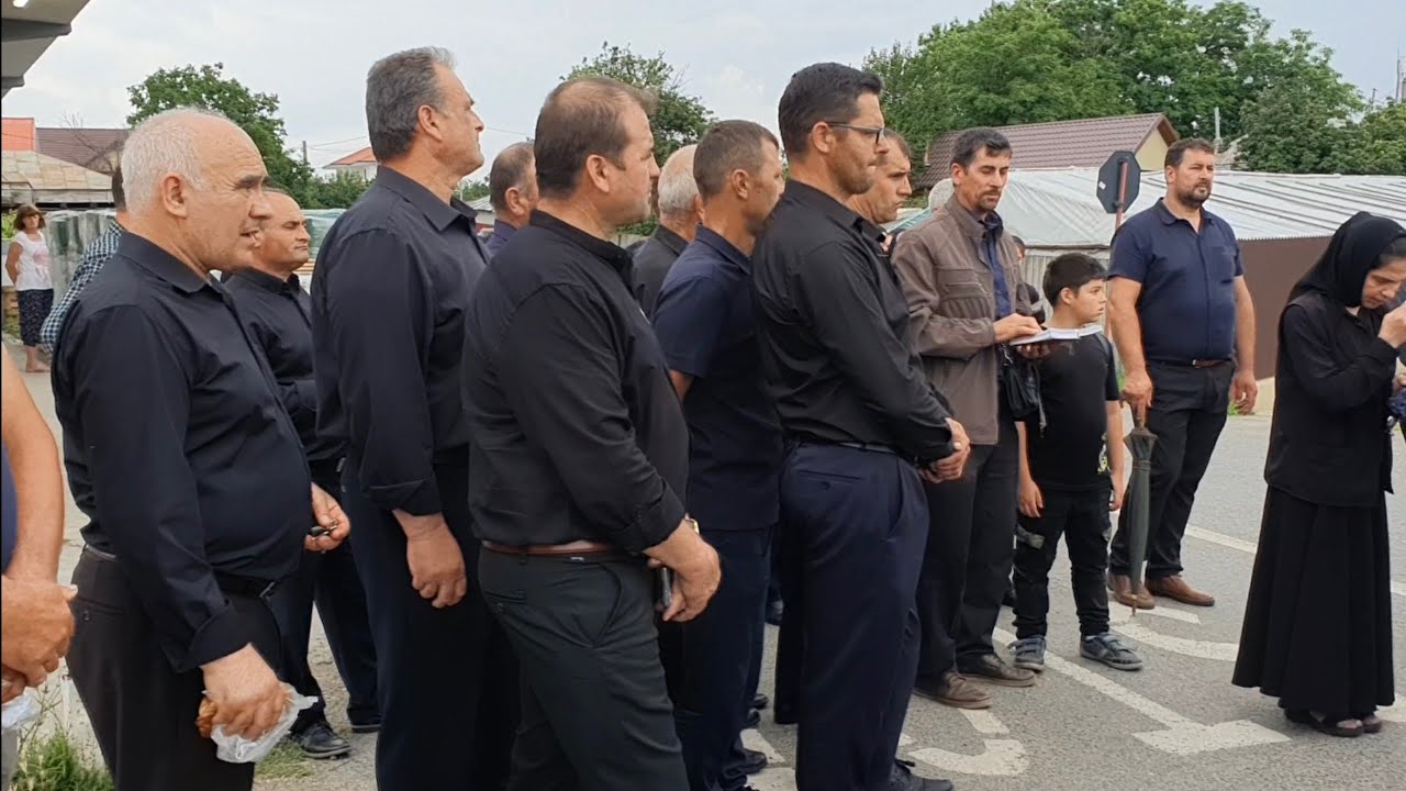 Înmormântare fr. Vasile Costea - Oastea Domnului Matca, Galați (25.06. ...