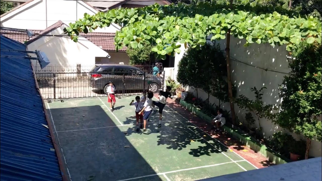 PUC @ TBAA: Classroom visits - YouTube