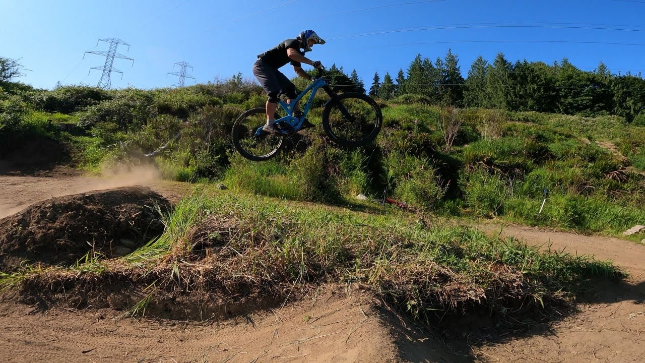 Test Riding New MTB Jumps at the Power Lines! - YouTube