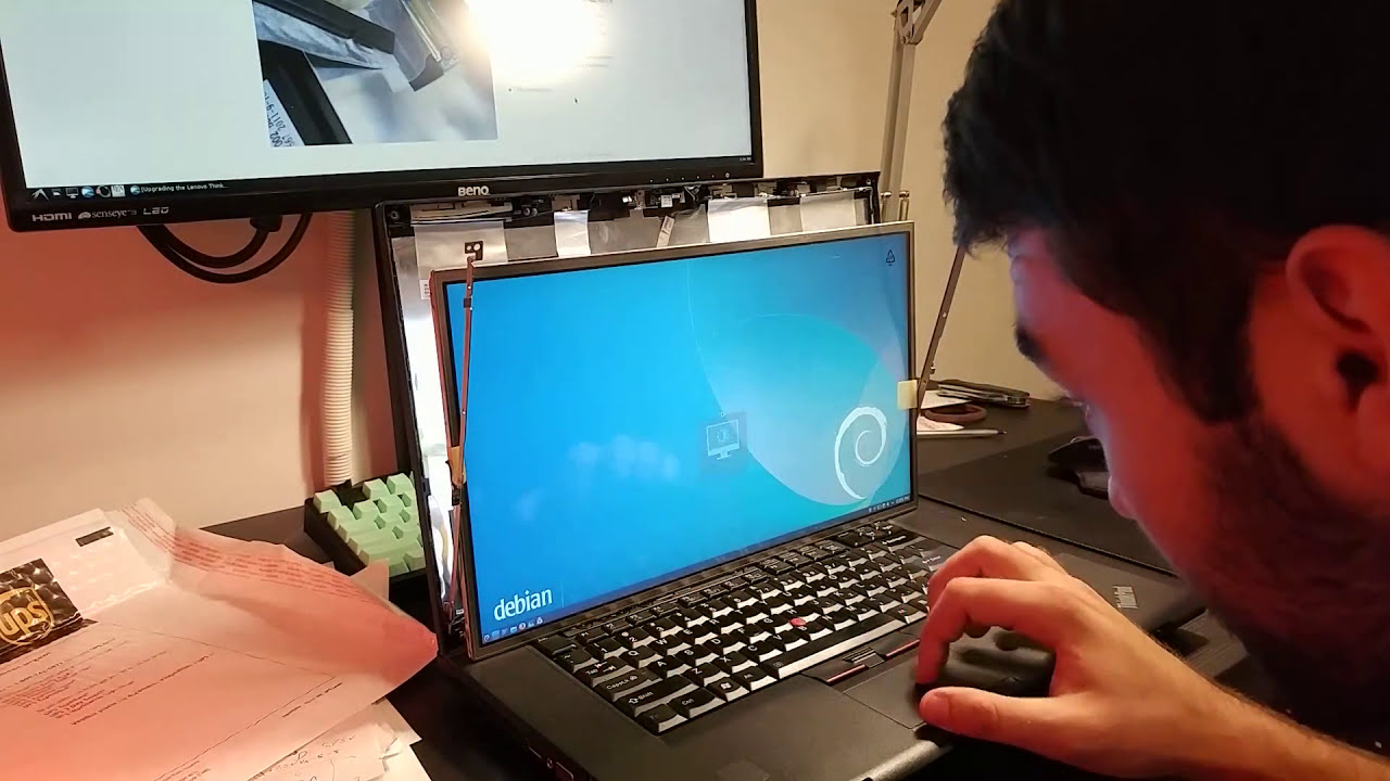 Laptop screen replacement / How to replace laptop screen T520 - YouTube