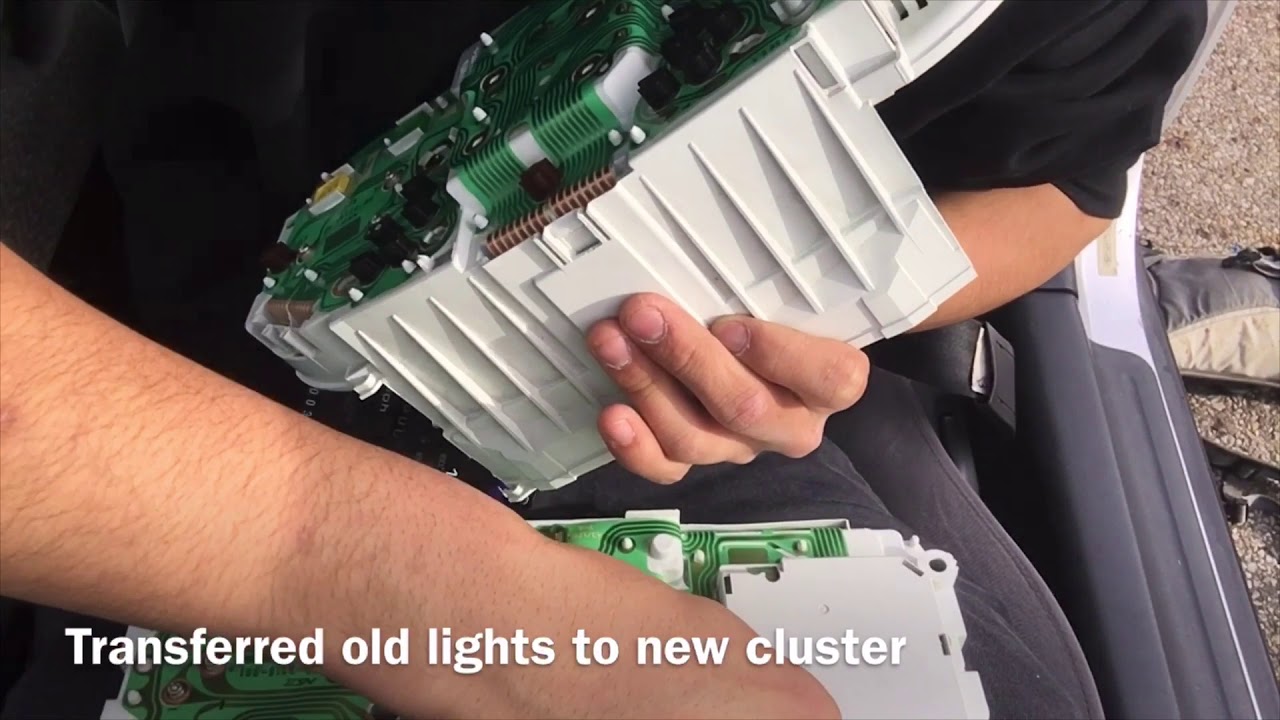 Putting a new cluster in my ek! - YouTube