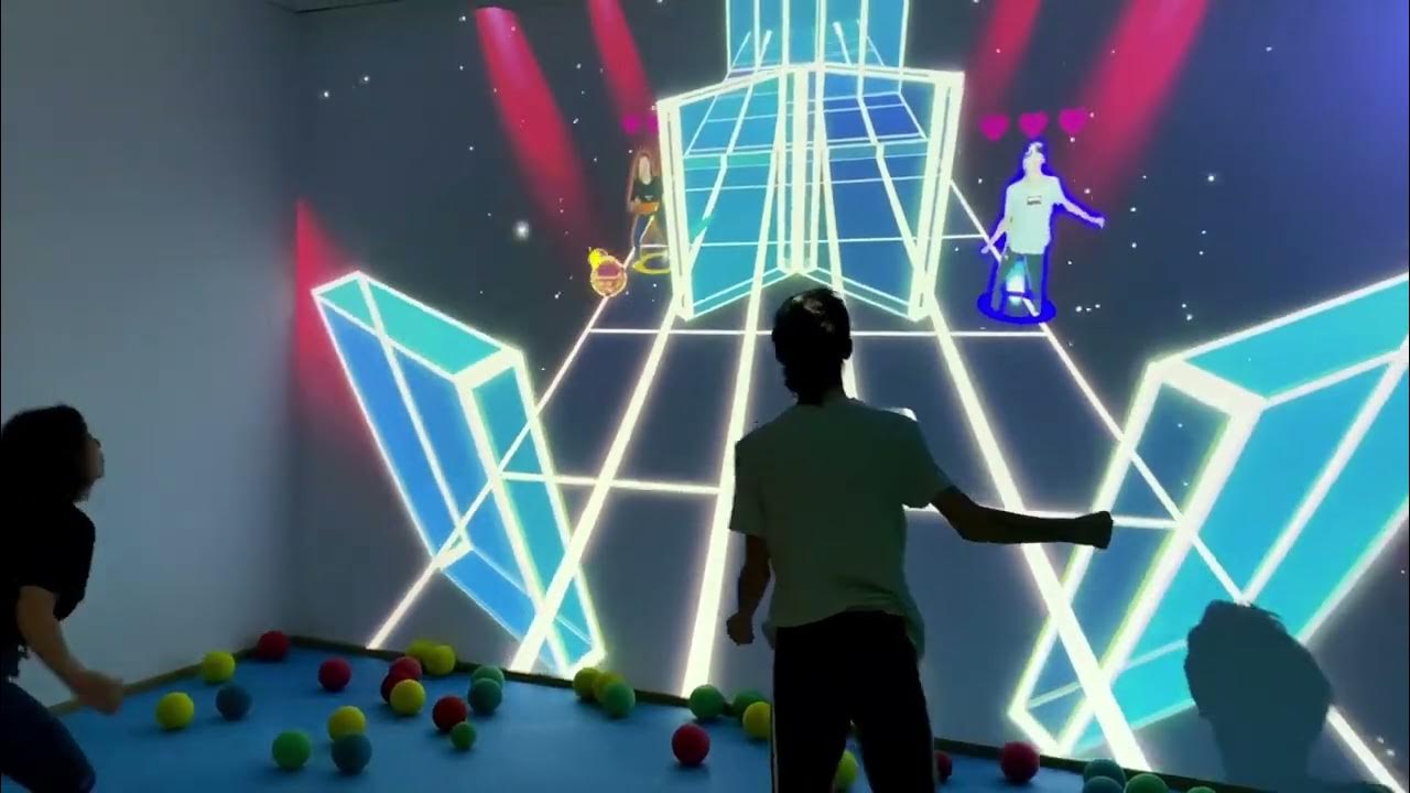 Virtual space breakthrough game, interactive projection multimedia game ...