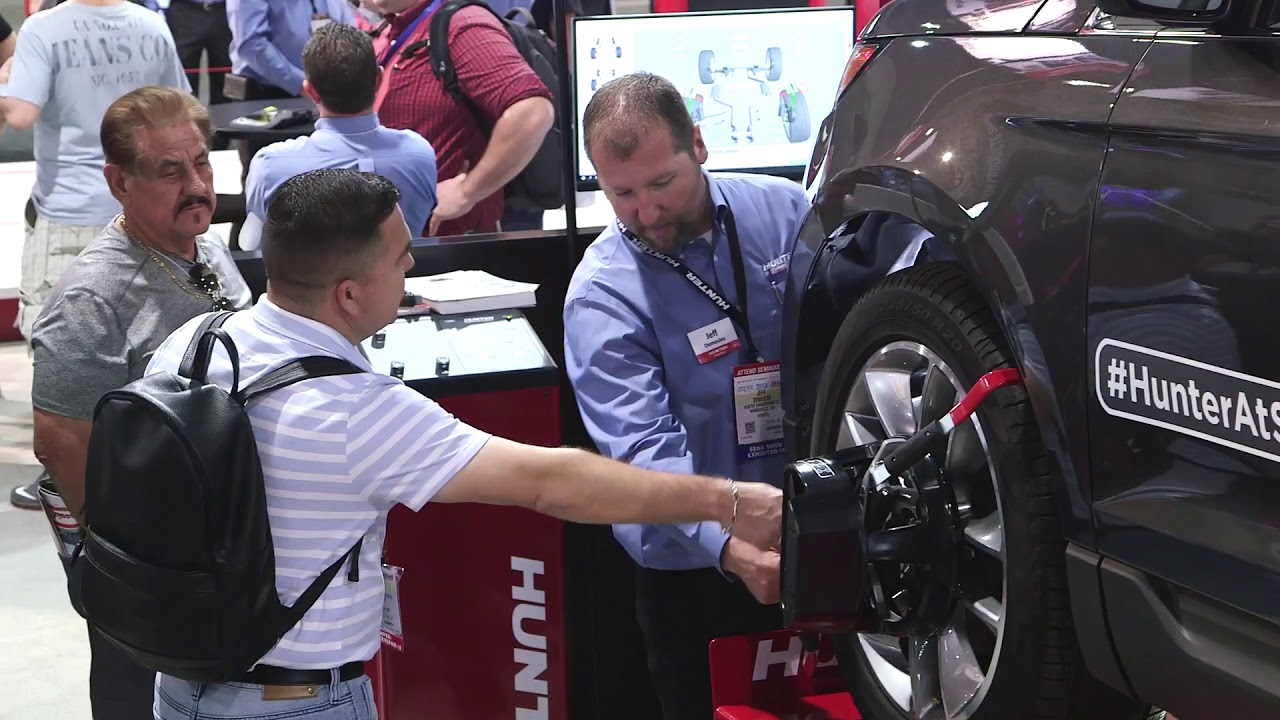 Hunter Engineering на SEMA show 2018 - YouTube
