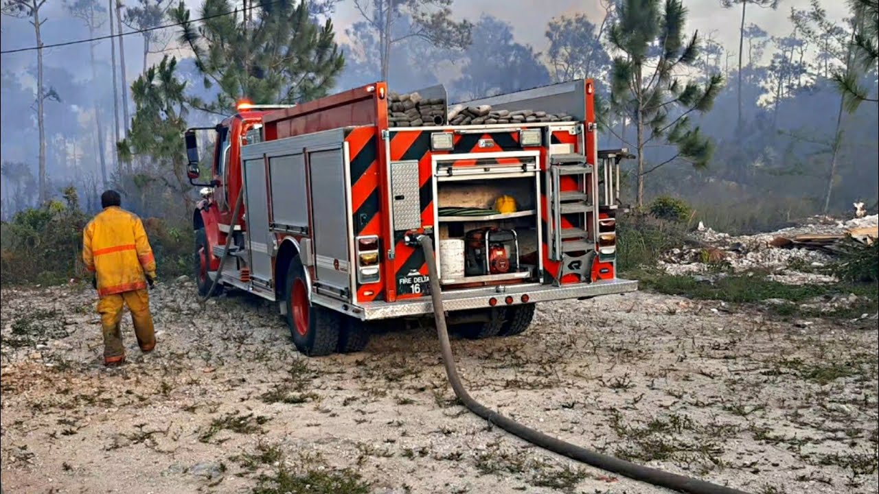 Bahamas Bush Fire #BahamasFireService - YouTube