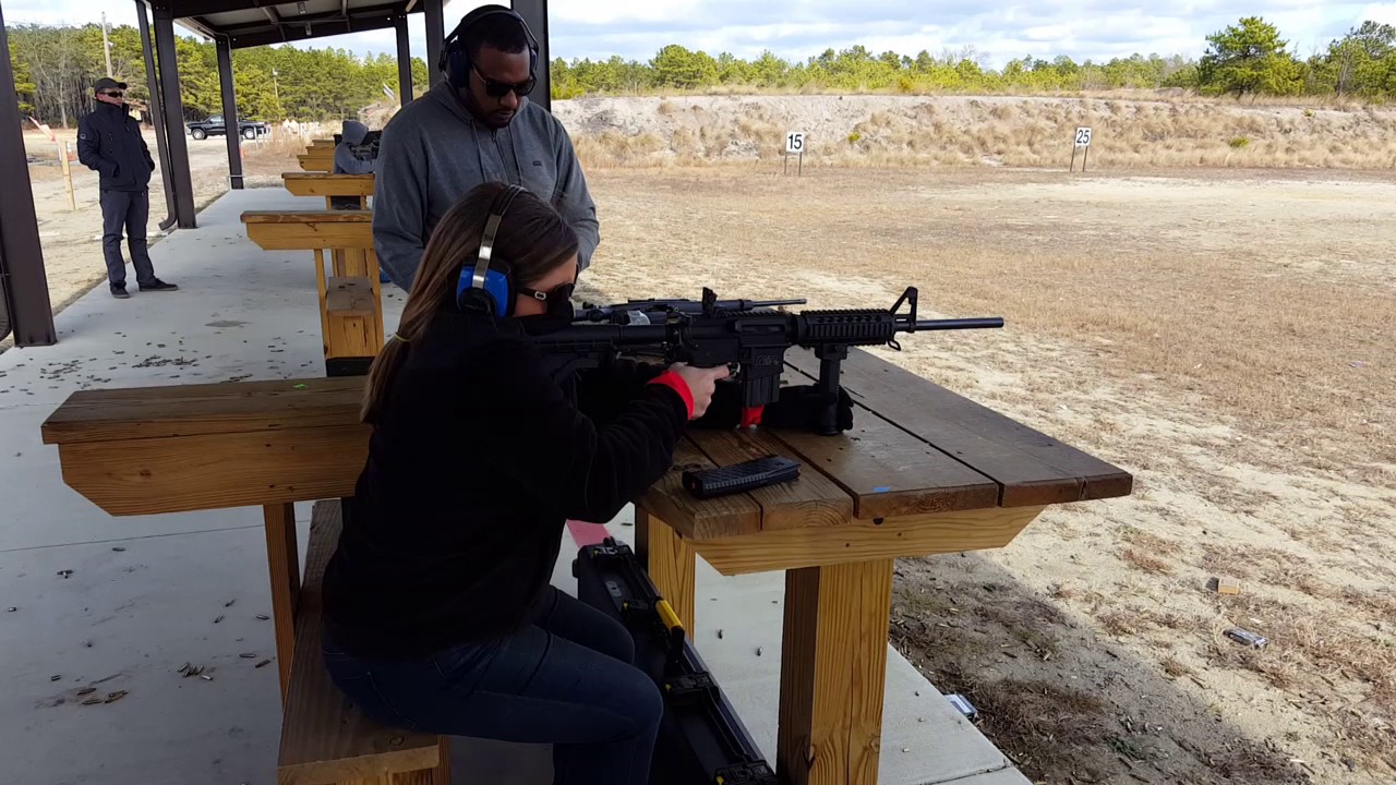 Fort Dix Range 14 Smith and Wesson AR15 - YouTube