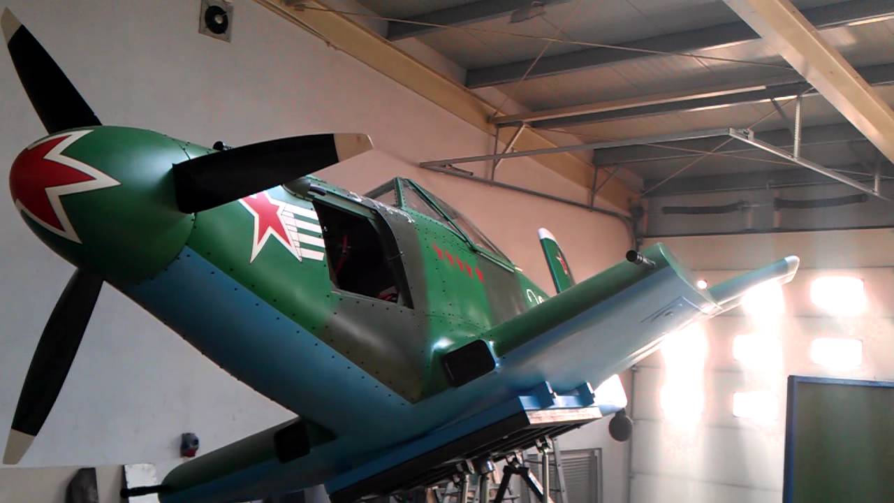 Mustang P-51 Flight Simulator - YouTube