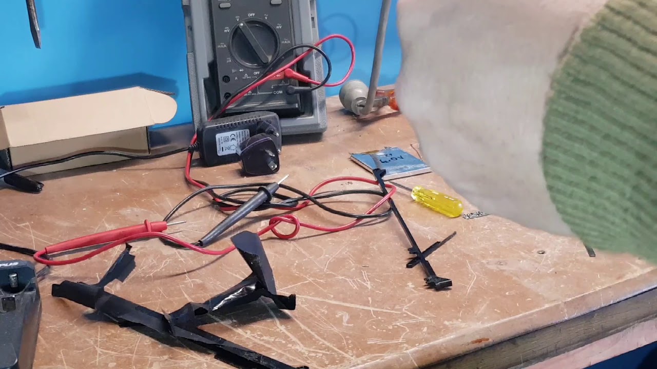 Dell lipo laptop battery tear down plus safe way to discharge a blown ...
