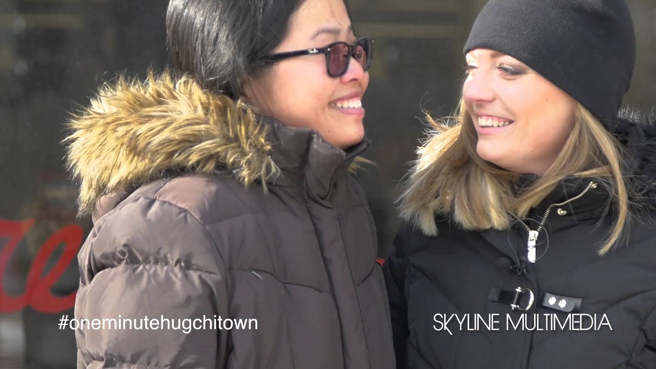 One Minute Hug Chicago - Free Hugs - YouTube