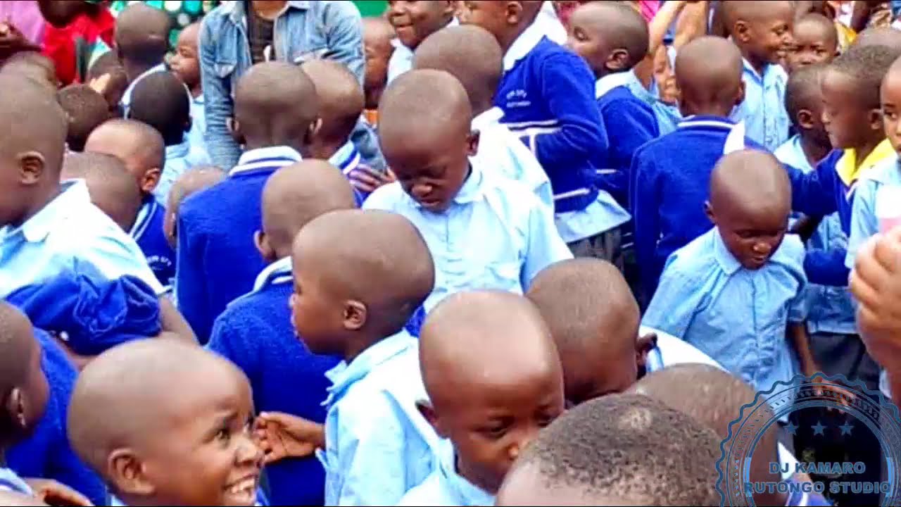 African dancing in Rwanda IGISIRIMBA - YouTube