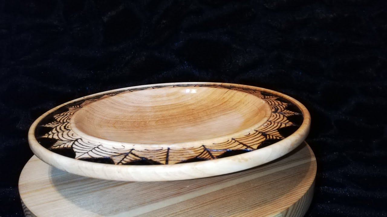 A plate with pyrography - Woodturning - YouTube