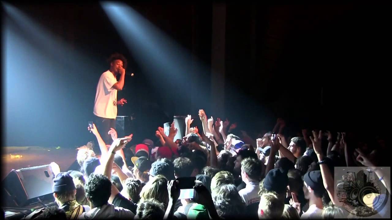 DANNY BROWN LIVE // 2 HIGH 2 DIE TOUR 2013 @ TELUS THEATER, MONTREAL ...