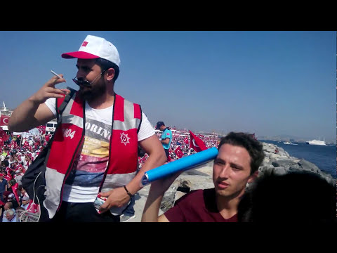 Yeni Kapı Mitingin Giriş kapısı
