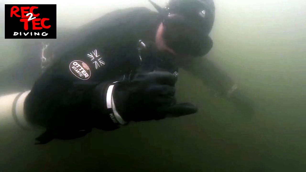 Rec2Tec Diving - PADI Sidemount Diver - Streamlining - YouTube