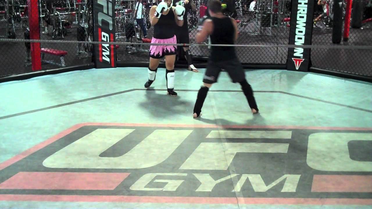 UFC Gym Corona Spar 1 - YouTube