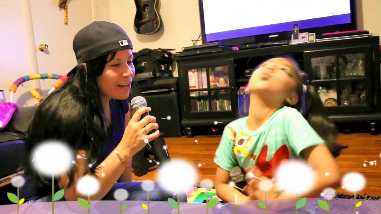 Shakira - Karaoke - Zootopia - Try everything - YouTube