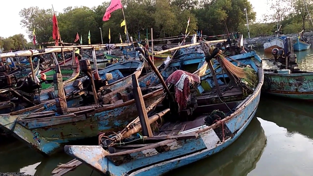 Sunrise di kampung nelayan - YouTube