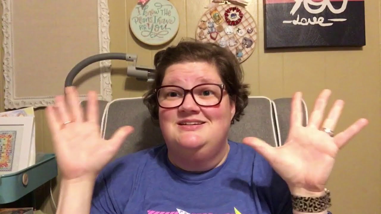 Flosstube #79 Feeling so profesh this week...okay now that’s funny ...