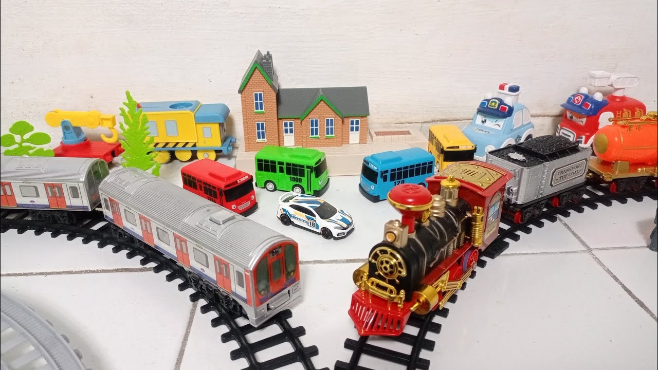 MERAKIT MAINAN KERETA API CLASSIC CHOCO DAN KERETA SUBWAY - YouTube