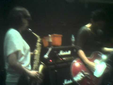 20120623 mocomoco studio session『一方通行』w akiko'ssax - YouTube