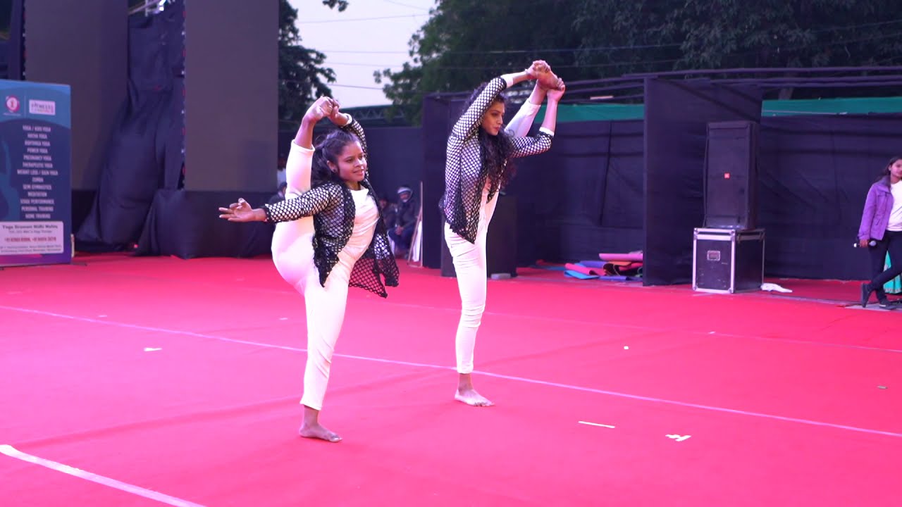 Advance Duo Girls Yoga Performance | Nidhi's Yoga Hub - YouTube
