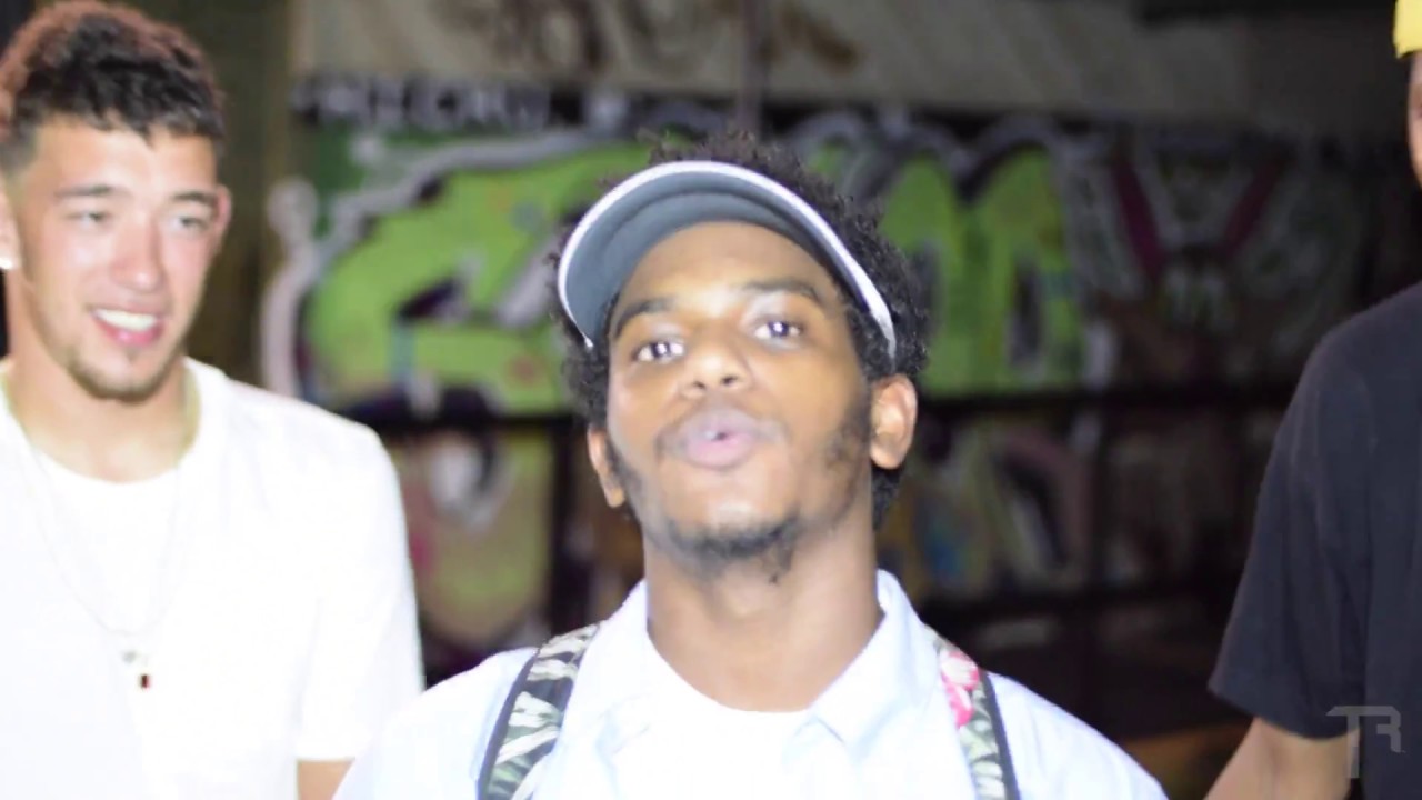 Vinny "Vintage" Freeman x Isaiah Moon Funk n Waffles Cypher - YouTube