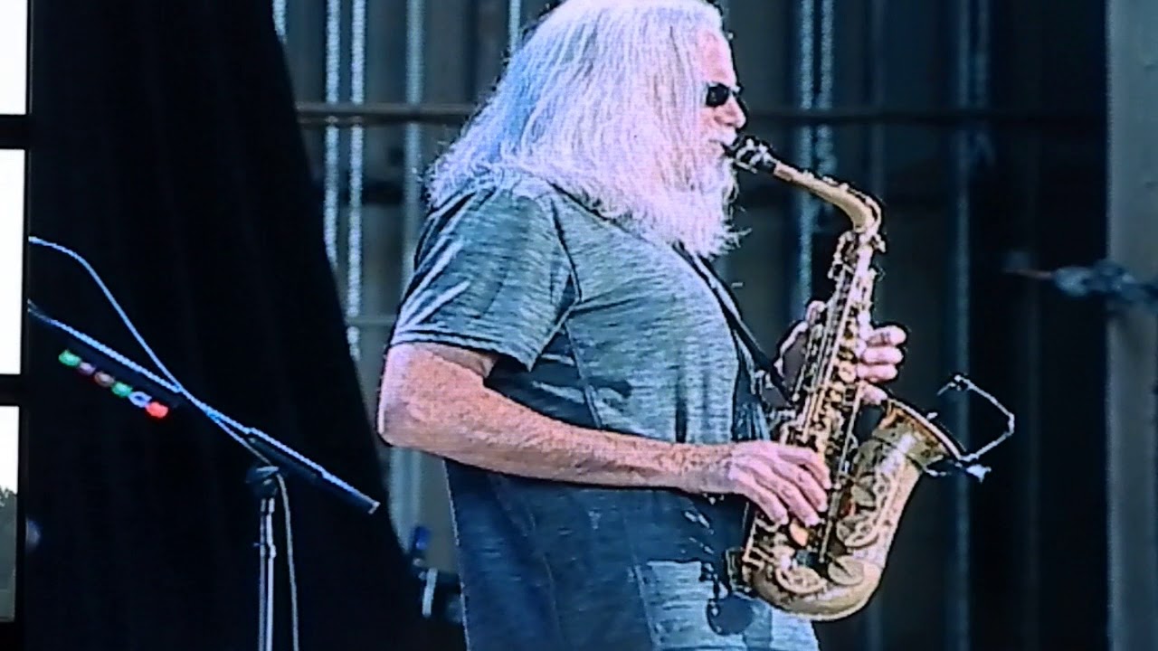 Doobie Brothers at Riverbend Music Center in Cincinnati Ohio June 27th ...